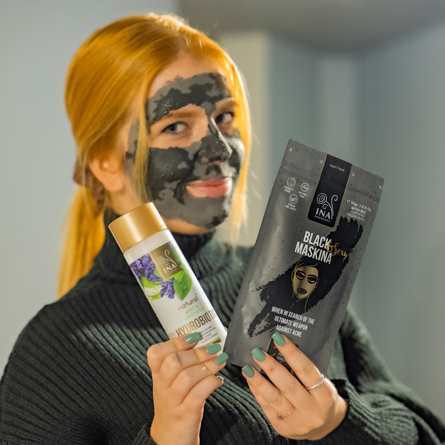Deep cleansing face mask - Maskina | Black dots | InaEssentials.UK